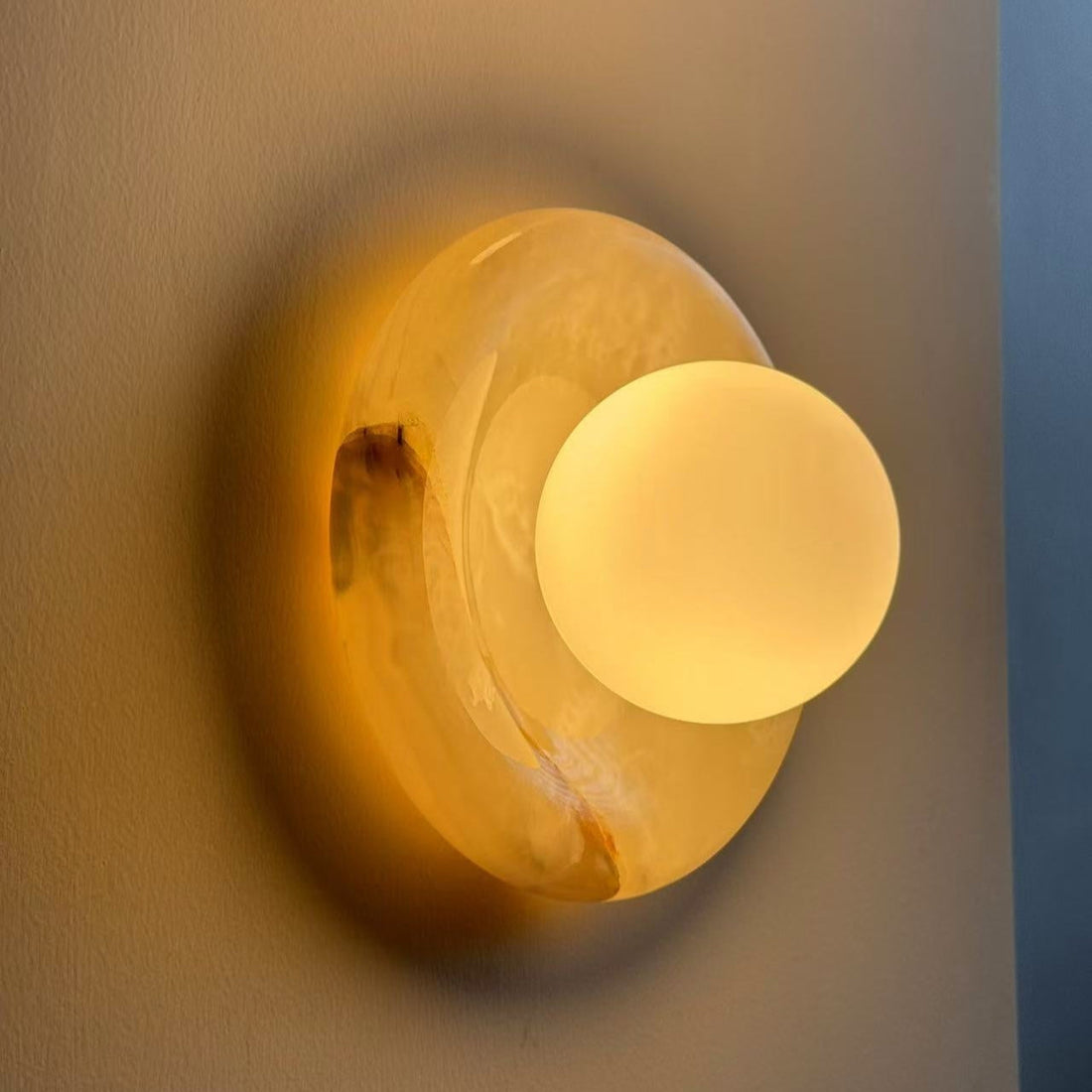 Elegant Round Marble Wall Sconce With Glass Shade – Oak & Halo